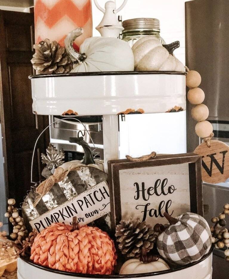 20 Elegant Fall Tray Decor Ideas For A Cozy Home - Astrapearl