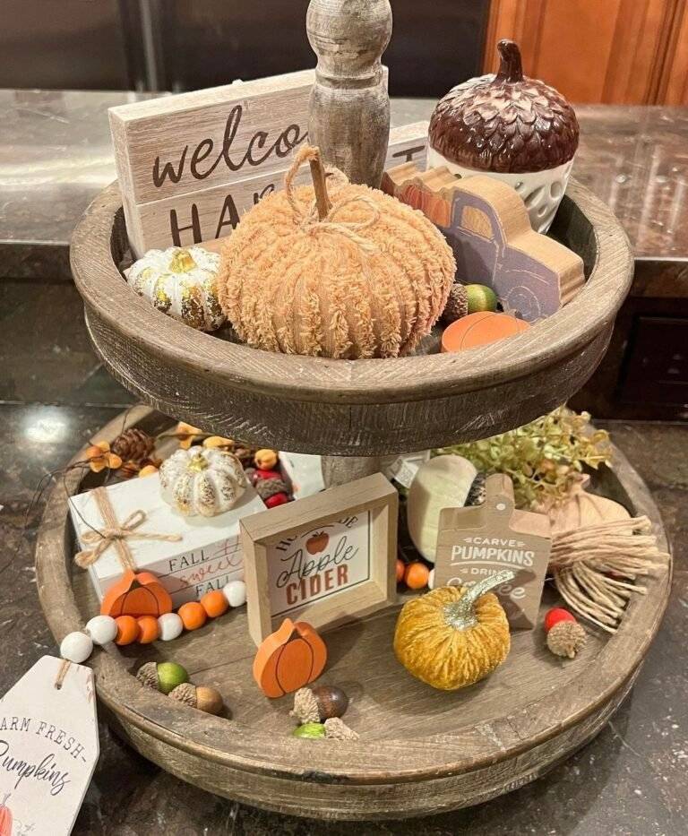20 Elegant Fall Tray Decor Ideas For A Cozy Home - Astrapearl