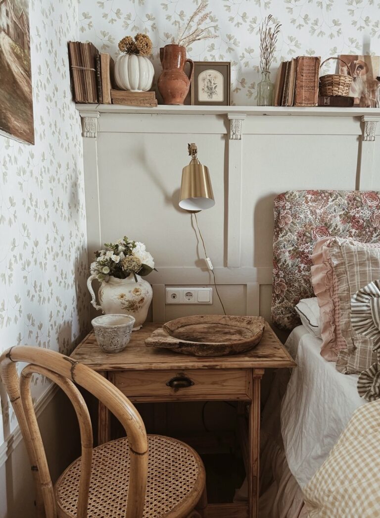 23 Pleasing Vintage Decor Ideas To Travel Through Time - Astrapearl