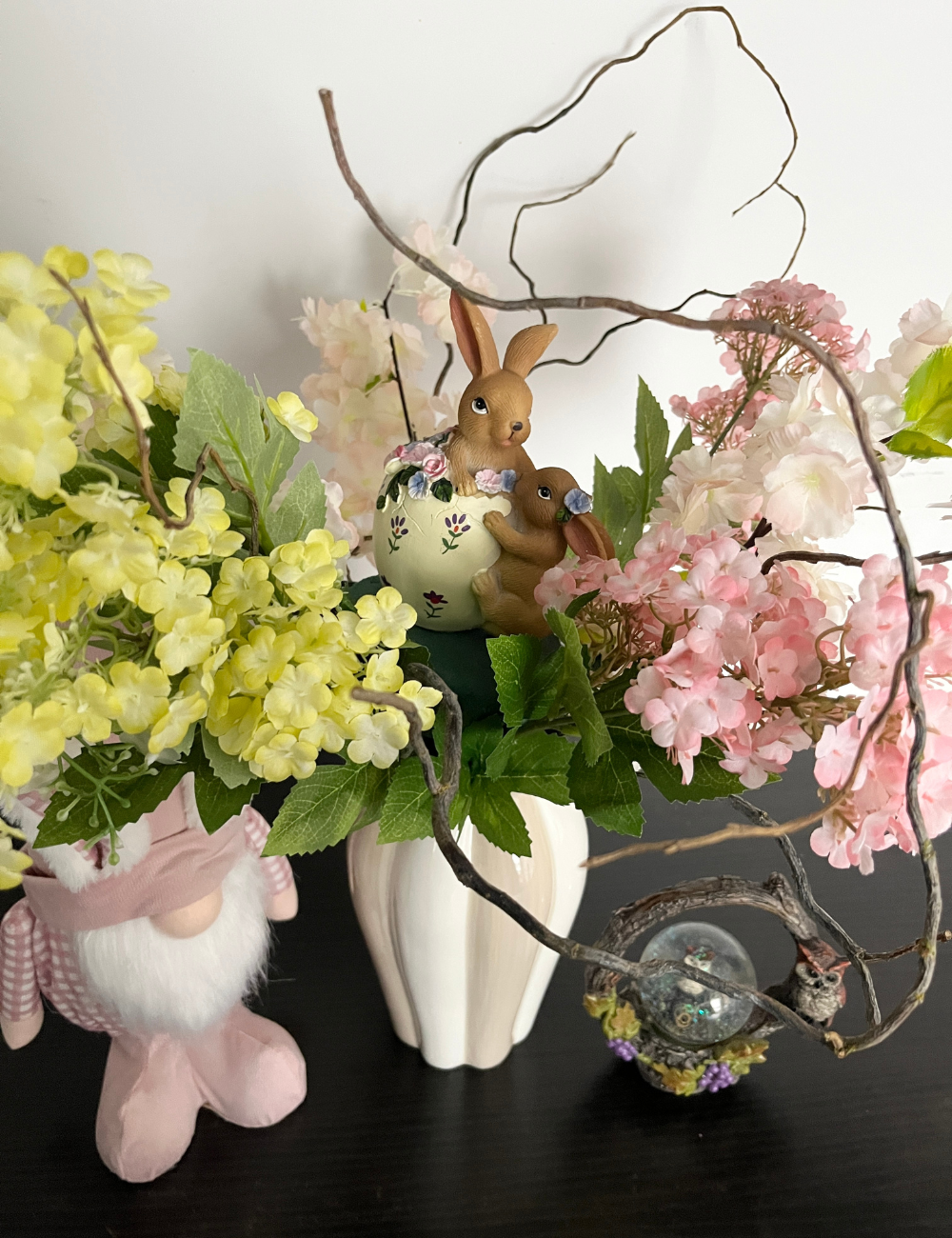 A Crazy Simple Easter Bunny DIY That Will Brighten Your Spring Decor ...