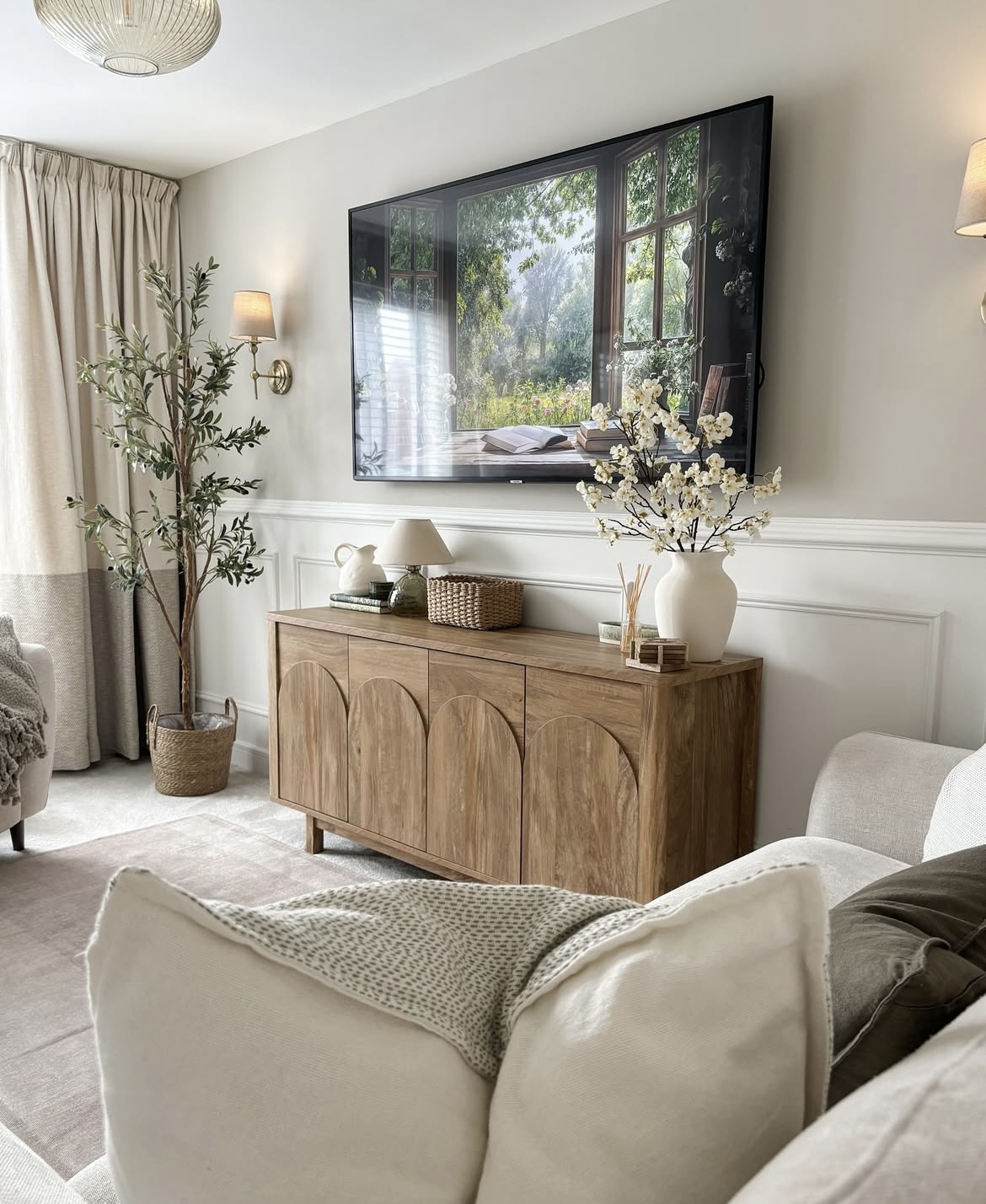 19 Refined Light Academia Decor Ideas To Create An Enchanted Atmosphere ...